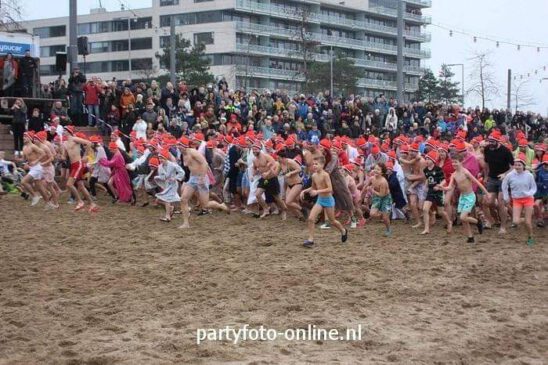 Nieuwjaarsduik Nesselande – NIEUWS NESSELANDE .NL – HET NIEUWS UIT ...